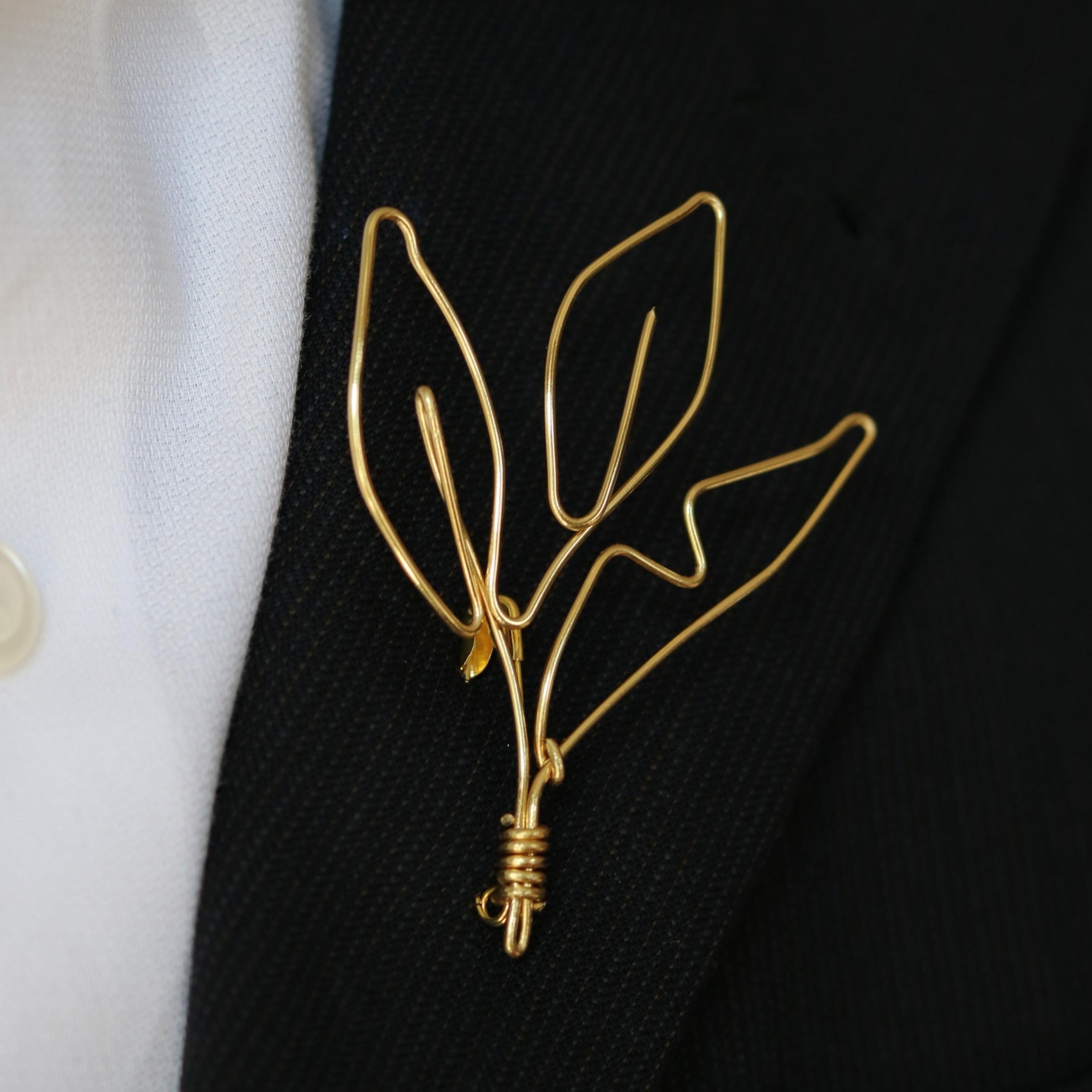 Signature Styles | AIRI Wire Boutonnières – AIRI Jewelry & Gallery